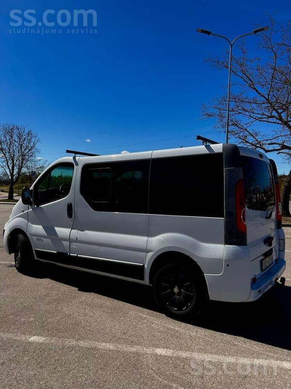Balts Renault Trafic 2008 Rīga, ar dzinēja tilpumu 2.00 L un nobraukumu 383 tūkst. km par 5000 €, foto 2 vietnē AUTOMOTO.COM.LV