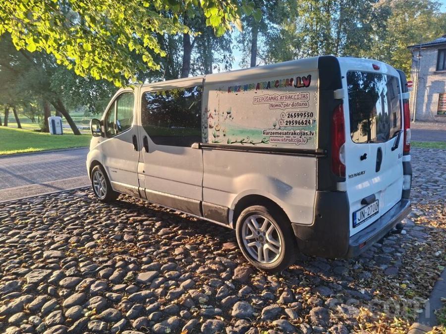 Balts Renault Trafic 2008 Kuldīga, ar dzinēja tilpumu 2.00 L un nobraukumu 400 tūkst. km par 4200 €, foto 4 vietnē AUTOMOTO.COM.LV