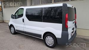 Balts Renault Trafic 2009 Ogre, ar dzinēja tilpumu 2.50 L un nobraukumu 270 tūkst. km par 7250 €, foto 2 vietnē AUTOMOTO.COM.LV