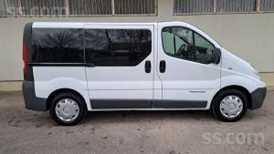 Balts Renault Trafic 2009 Ogre, ar dzinēja tilpumu 2.50 L un nobraukumu 270 tūkst. km par 7250 €, foto 6 vietnē AUTOMOTO.COM.LV