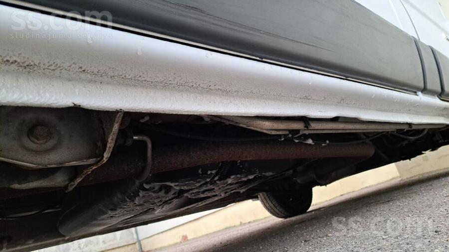 Balts Renault Trafic 2009 Ogre, ar dzinēja tilpumu 2.50 L un nobraukumu 270 tūkst. km par 7250 €, foto 11 vietnē AUTOMOTO.COM.LV