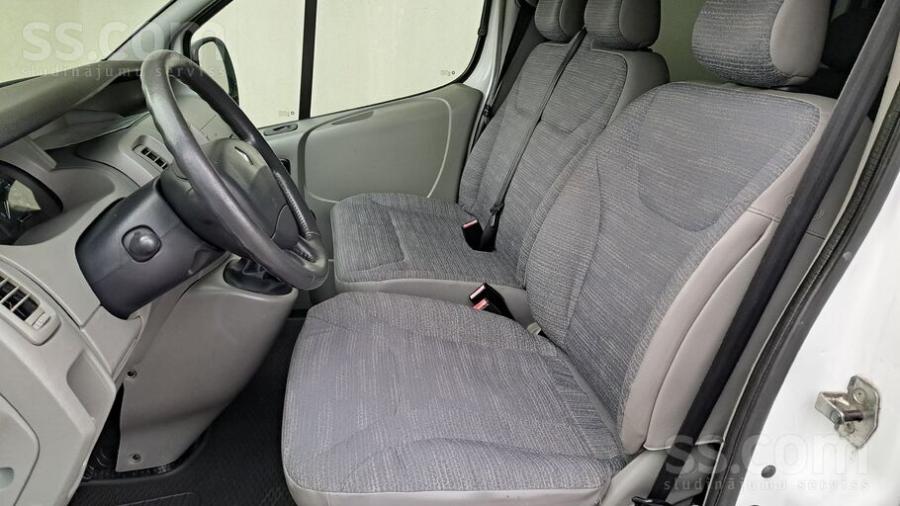Balts Renault Trafic 2009 Ogre, ar dzinēja tilpumu 2.50 L un nobraukumu 270 tūkst. km par 7250 €, foto 19 vietnē AUTOMOTO.COM.LV