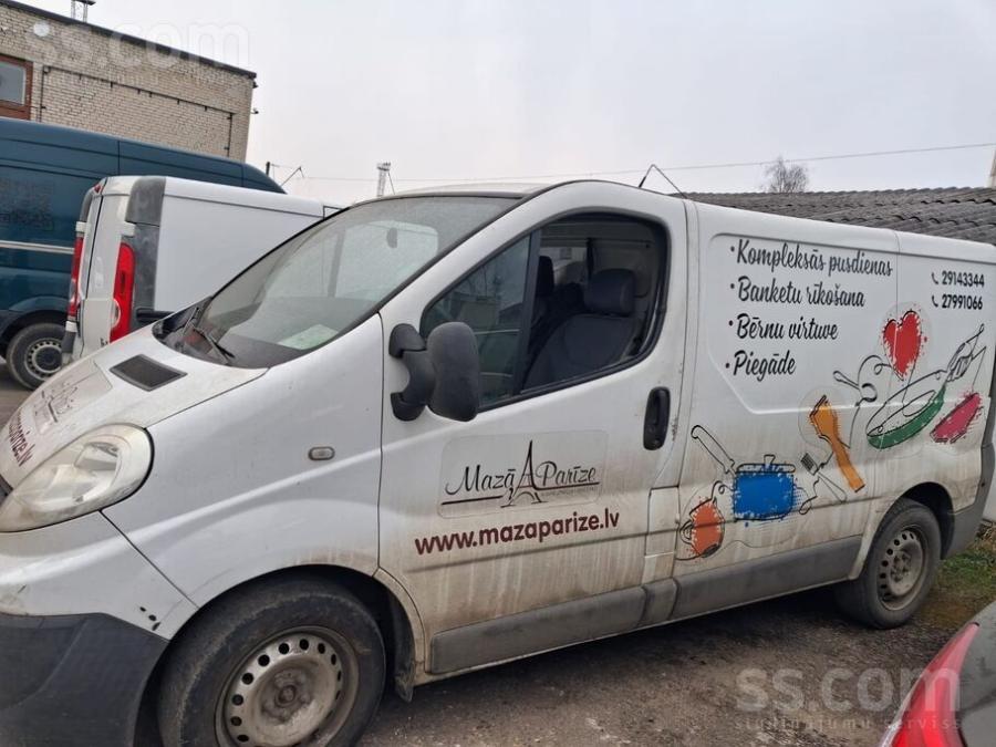 White Renault Trafic 2009 in Riga, with an engine capacity of 1.90 L and mileage of 320 thousand km for 3000 €, photo 3 on AUTOMOTO.COM.LV