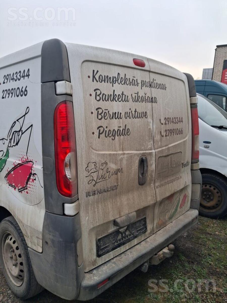 White Renault Trafic 2009 in Riga, with an engine capacity of 1.90 L and mileage of 320 thousand km for 3000 €, photo 6 on AUTOMOTO.COM.LV
