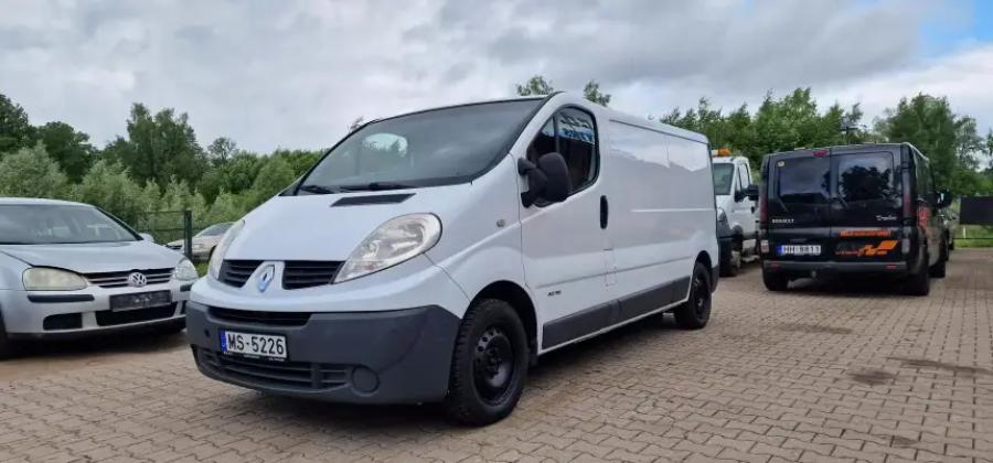 White Renault Trafic 2009 in Valmiera, with an engine capacity of 2.00 L and mileage of 316 thousand km for 3000 €, photo 7 on AUTOMOTO.COM.LV