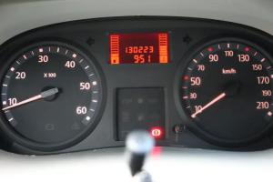 White Renault Trafic 2009 in Marupe, with an engine capacity of 2.00 L and mileage of 130 thousand km for 6450 €, photo 19 on AUTOMOTO.COM.LV