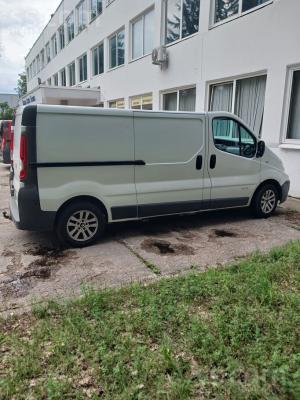 Balts Renault Trafic 2009 Rīga, ar dzinēja tilpumu 2.00 L un nobraukumu 174 tūkst. km par 5500 €, foto 4 vietnē AUTOMOTO.COM.LV