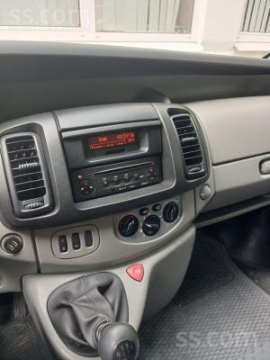 Balts Renault Trafic 2009 Rīga, ar dzinēja tilpumu 2.00 L un nobraukumu 174 tūkst. km par 5500 €, foto 7 vietnē AUTOMOTO.COM.LV
