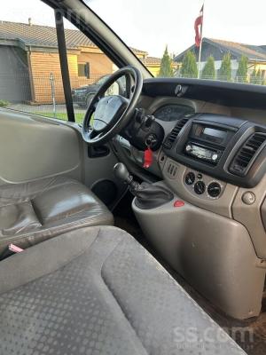 White Renault Trafic 2009 in Riga, with an engine capacity of 1.90 L and mileage of 334 thousand km for 3300 €, photo 3 on AUTOMOTO.COM.LV