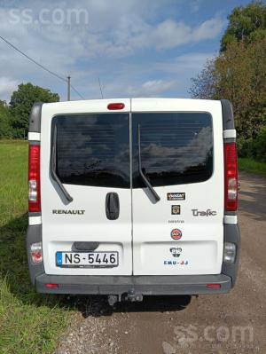 White Renault Trafic 2009 in Saldus, with an engine capacity of 1.90 L and mileage of 290 thousand km for 4500 €, photo 6 on AUTOMOTO.COM.LV