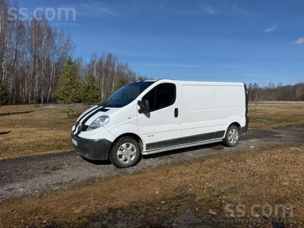 White Renault Trafic 2009 in Tukums, with an engine capacity of 2.00 L and mileage of 349 thousand km for 4550 €, photo 1 on AUTOMOTO.COM.LV