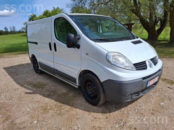 White Renault Trafic 2010 in Tukums, with an engine capacity of 2.00 L and mileage of 329 thousand km for 2990 €, photo 1 on AUTOMOTO.COM.LV