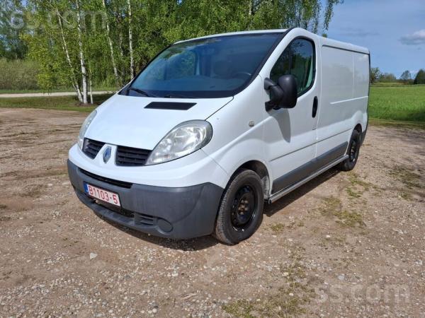 White Renault Trafic 2010 in Tukums, with an engine capacity of 2.00 L and mileage of 329 thousand km for 2990 €, photo 2 on AUTOMOTO.COM.LV