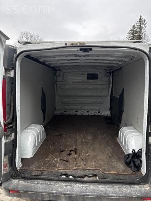 Balts Renault Trafic 2010 Valmiera, ar dzinēja tilpumu 2.00 L un nobraukumu 257 tūkst. km par 6300 €, foto 6 vietnē AUTOMOTO.COM.LV