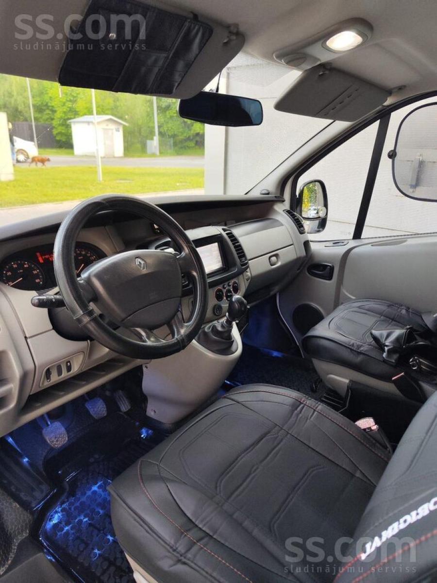 Balts Renault Trafic 2010 Rīga, ar dzinēja tilpumu 2.00 L un nobraukumu 248 tūkst. km par 5000 €, foto 4 vietnē AUTOMOTO.COM.LV