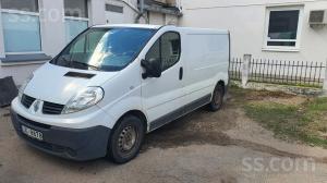 Balts Renault Trafic 2010 Daugavpils, ar dzinēja tilpumu 2.00 L un nobraukumu 452 tūkst. km par 3000 €, foto  vietnē AUTOMOTO.COM.LV