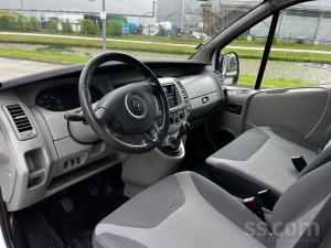 Balts Renault Trafic 2010 Rīga, ar dzinēja tilpumu 2.00 L un nobraukumu 246 tūkst. km par 5990 €, foto 11 vietnē AUTOMOTO.COM.LV