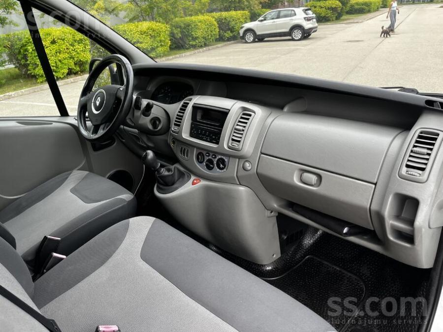 Balts Renault Trafic 2010 Rīga, ar dzinēja tilpumu 2.00 L un nobraukumu 246 tūkst. km par 5990 €, foto 14 vietnē AUTOMOTO.COM.LV