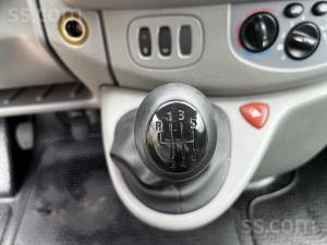 Balts Renault Trafic 2010 Rīga, ar dzinēja tilpumu 2.00 L un nobraukumu 246 tūkst. km par 5990 €, foto 24 vietnē AUTOMOTO.COM.LV