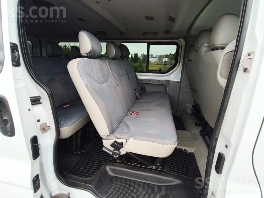 White Renault Trafic 2010 in Riga, with an engine capacity of 2.50 L and mileage of 359 thousand km for 8700 €, photo 9 on AUTOMOTO.COM.LV