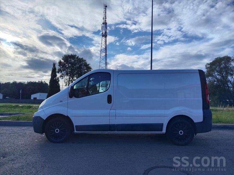 Balts Renault Trafic 2010 Rīga, ar dzinēja tilpumu 2.00 L un nobraukumu 250 tūkst. km par 6000 €, foto 1 vietnē AUTOMOTO.COM.LV