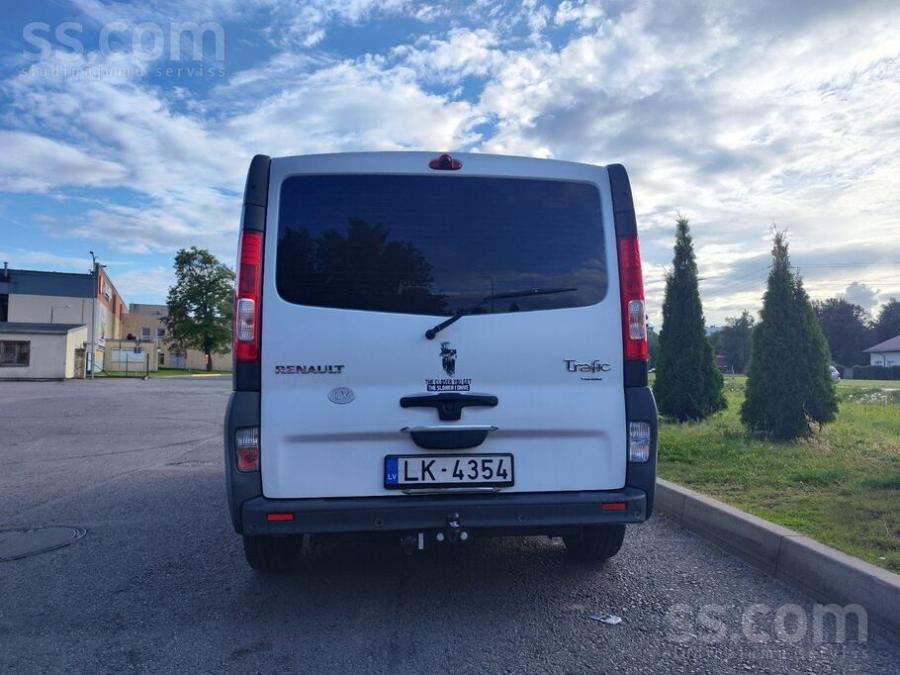 Balts Renault Trafic 2010 Rīga, ar dzinēja tilpumu 2.00 L un nobraukumu 250 tūkst. km par 6000 €, foto 3 vietnē AUTOMOTO.COM.LV