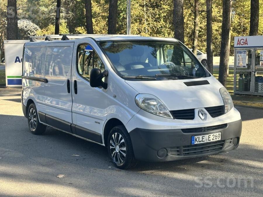 White Renault Trafic 2010 in Riga, with an engine capacity of 2.00 L and mileage of 253 thousand km for 4499 €, photo 3 on AUTOMOTO.COM.LV