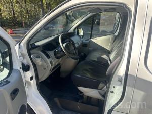 White Renault Trafic 2010 in Riga, with an engine capacity of 2.00 L and mileage of 253 thousand km for 4499 €, photo 12 on AUTOMOTO.COM.LV