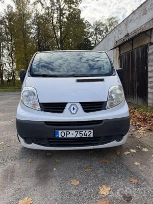Balts Renault Trafic 2010 Alūksne, ar dzinēja tilpumu 2.00 L un nobraukumu 250 tūkst. km par 6900 €, foto  vietnē AUTOMOTO.COM.LV