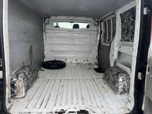 White Renault Trafic 2011 in Rezekne, with an engine capacity of 2.00 L and mileage of 414 thousand km for 3700 €, photo 13 on AUTOMOTO.COM.LV