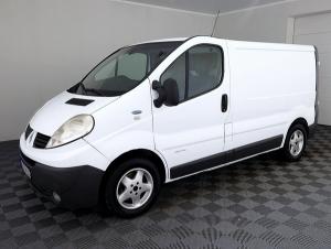 Balts Renault Trafic 2011 Tallina, ar dzinēja tilpumu 2.00 L un nobraukumu 311 tūkst. km par 3399 €, foto 3 vietnē AUTOMOTO.COM.LV