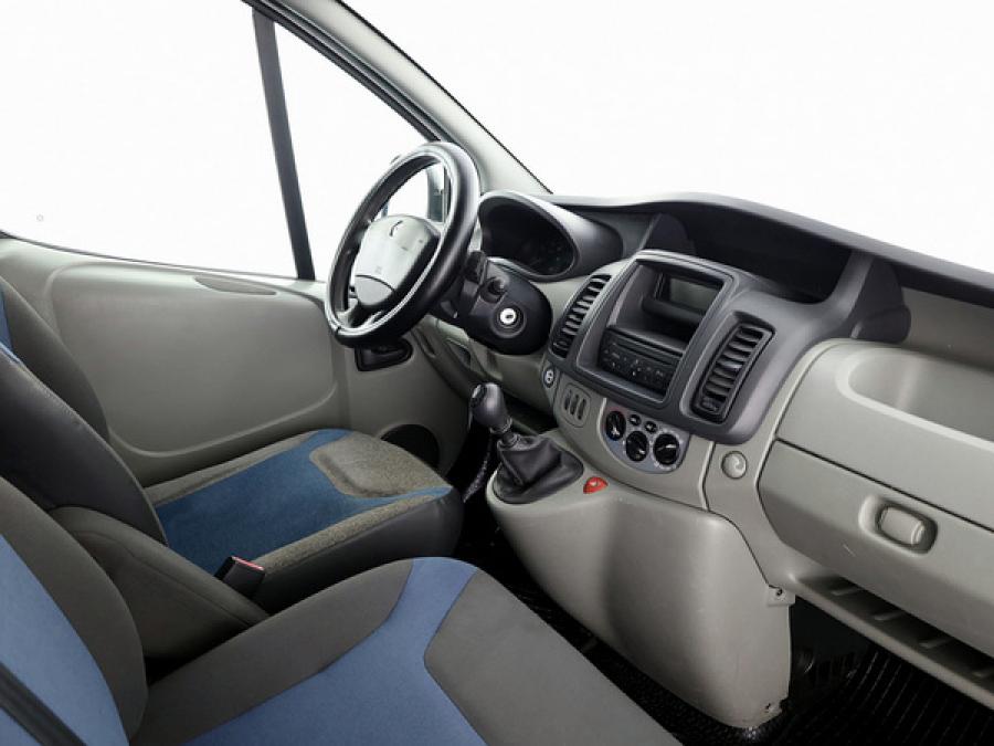 Balts Renault Trafic 2011 Tallina, ar dzinēja tilpumu 2.00 L un nobraukumu 311 tūkst. km par 3399 €, foto 6 vietnē AUTOMOTO.COM.LV