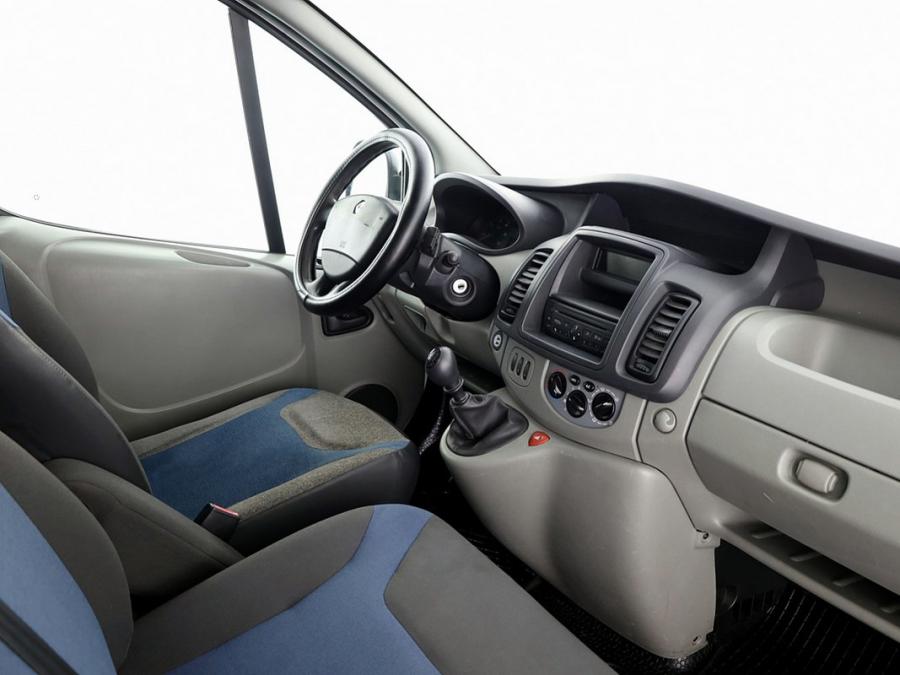 Balts Renault Trafic 2011 Tallina, ar dzinēja tilpumu 2.00 L un nobraukumu 311 tūkst. km par 3399 €, foto 14 vietnē AUTOMOTO.COM.LV
