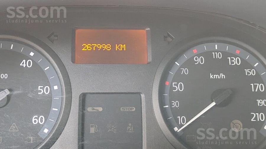 White Renault Trafic 2011 in Riga, with an engine capacity of 2.00 L and mileage of 268 thousand km for 6000 €, photo 9 on AUTOMOTO.COM.LV