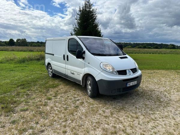 Balts Renault Trafic 2011 Ogre, ar dzinēja tilpumu 2.00 L un nobraukumu 230 tūkst. km par 3950 €, foto 2 vietnē AUTOMOTO.COM.LV