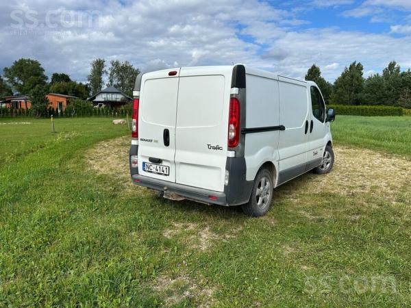 Balts Renault Trafic 2011 Ogre, ar dzinēja tilpumu 2.00 L un nobraukumu 230 tūkst. km par 3950 €, foto 4 vietnē AUTOMOTO.COM.LV