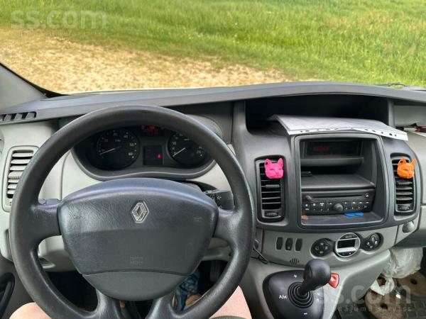 Balts Renault Trafic 2011 Ogre, ar dzinēja tilpumu 2.00 L un nobraukumu 230 tūkst. km par 3950 €, foto 9 vietnē AUTOMOTO.COM.LV