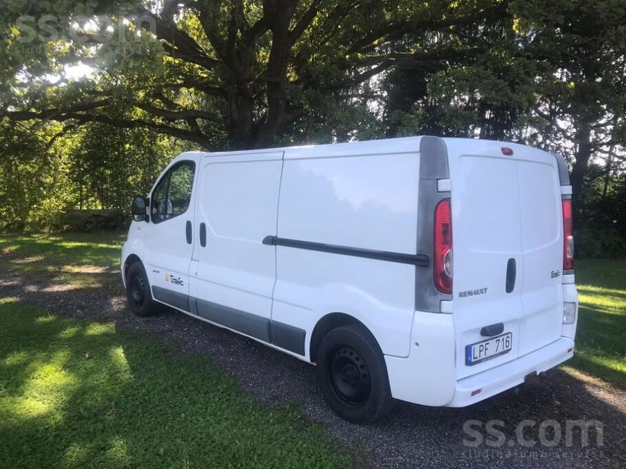 White Renault Trafic 2011 in Riga, with an engine capacity of 2.00 L and mileage of 0 thousand km for 5150 €, photo 5 on AUTOMOTO.COM.LV