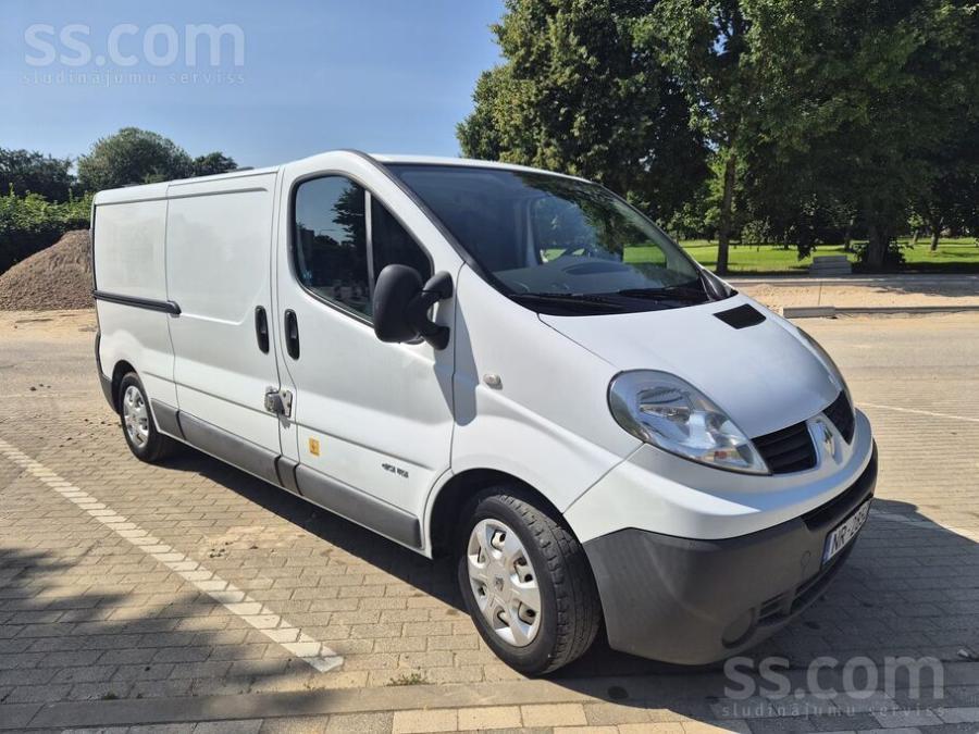 Balts Renault Trafic 2011 Rīga, ar dzinēja tilpumu 2.00 L un nobraukumu 268 tūkst. km par 6550 €, foto 7 vietnē AUTOMOTO.COM.LV