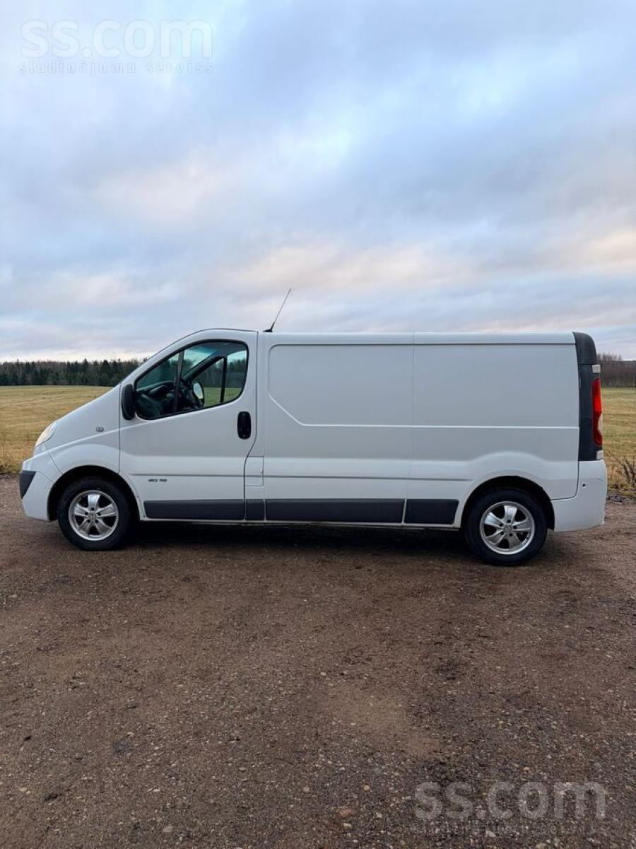 Balts Renault Trafic 2012 Talsi, ar dzinēja tilpumu 2.00 L un nobraukumu 294 tūkst. km par 4200 €, foto 6 vietnē AUTOMOTO.COM.LV