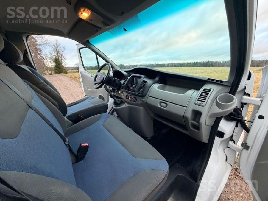 Balts Renault Trafic 2012 Talsi, ar dzinēja tilpumu 2.00 L un nobraukumu 294 tūkst. km par 4200 €, foto 7 vietnē AUTOMOTO.COM.LV