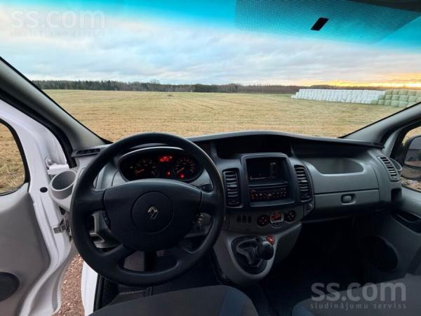Balts Renault Trafic 2012 Talsi, ar dzinēja tilpumu 2.00 L un nobraukumu 294 tūkst. km par 4200 €, foto 9 vietnē AUTOMOTO.COM.LV