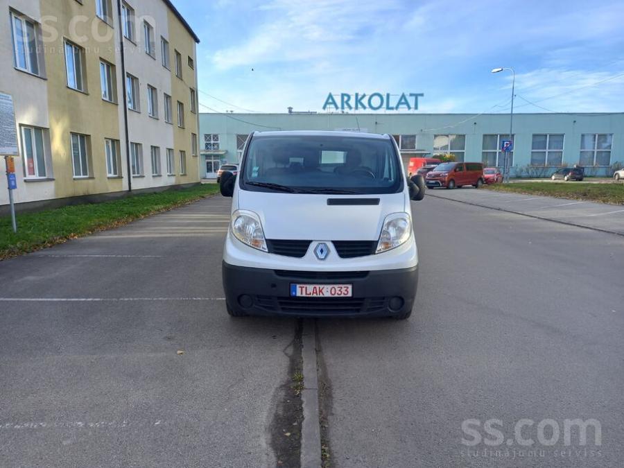 White Renault Trafic 2012 in Riga, with an engine capacity of 2.00 L and mileage of 0 thousand km for 6000 €, photo 6 on AUTOMOTO.COM.LV