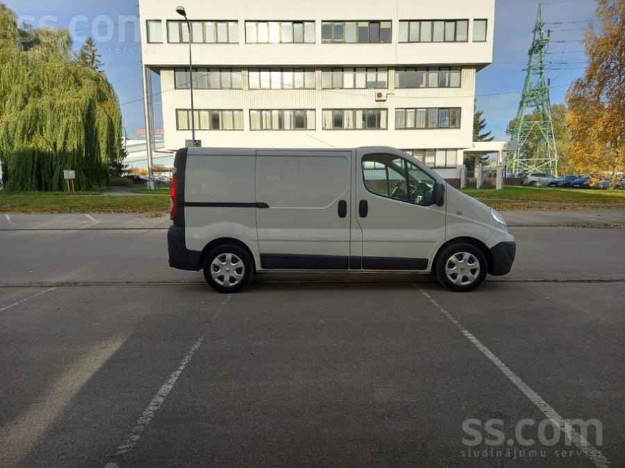 White Renault Trafic 2012 in Riga, with an engine capacity of 2.00 L and mileage of 0 thousand km for 6000 €, photo 7 on AUTOMOTO.COM.LV