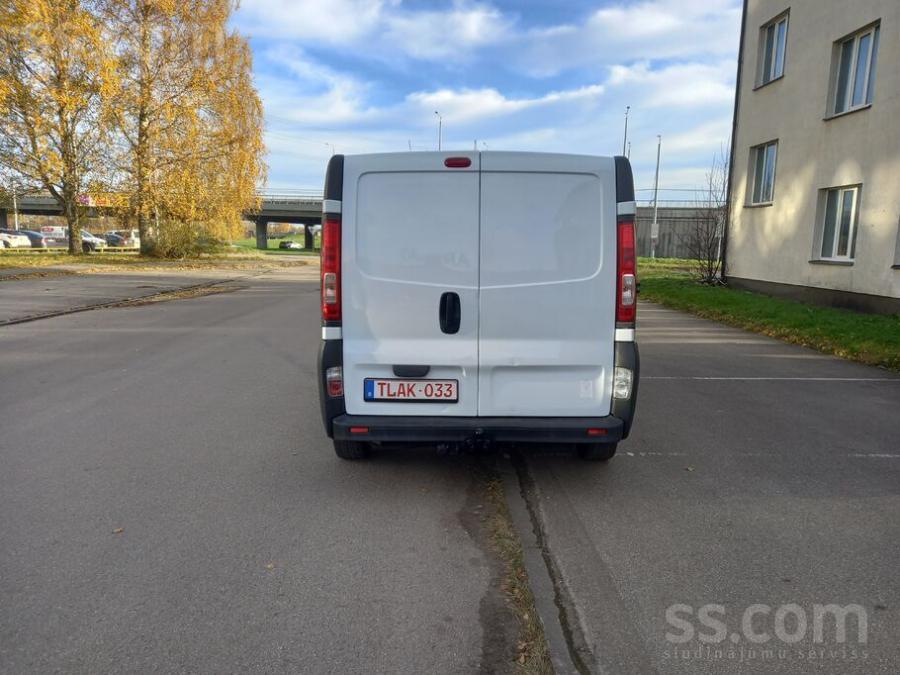 White Renault Trafic 2012 in Riga, with an engine capacity of 2.00 L and mileage of 0 thousand km for 6000 €, photo 9 on AUTOMOTO.COM.LV