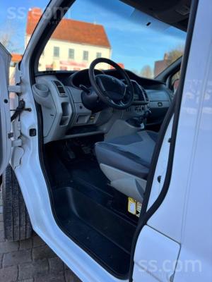 Balts Renault Trafic 2012 Bauska, ar dzinēja tilpumu 2.00 L un nobraukumu 0 tūkst. km par 3990 €, foto 16 vietnē AUTOMOTO.COM.LV
