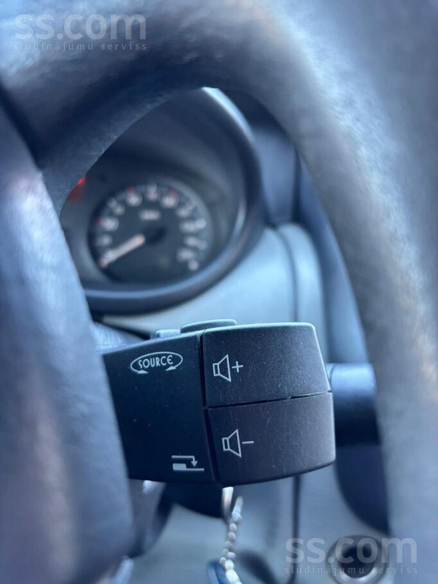Balts Renault Trafic 2012 Bauska, ar dzinēja tilpumu 2.00 L un nobraukumu 0 tūkst. km par 3990 €, foto 23 vietnē AUTOMOTO.COM.LV