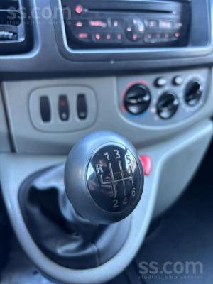 Balts Renault Trafic 2012 Bauska, ar dzinēja tilpumu 2.00 L un nobraukumu 0 tūkst. km par 3990 €, foto 25 vietnē AUTOMOTO.COM.LV