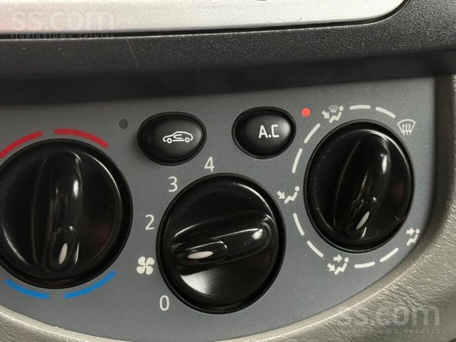 Balts Renault Trafic 2012 Jelgava, ar dzinēja tilpumu 2.00 L un nobraukumu 0 tūkst. km par 7900 €, foto 19 vietnē AUTOMOTO.COM.LV