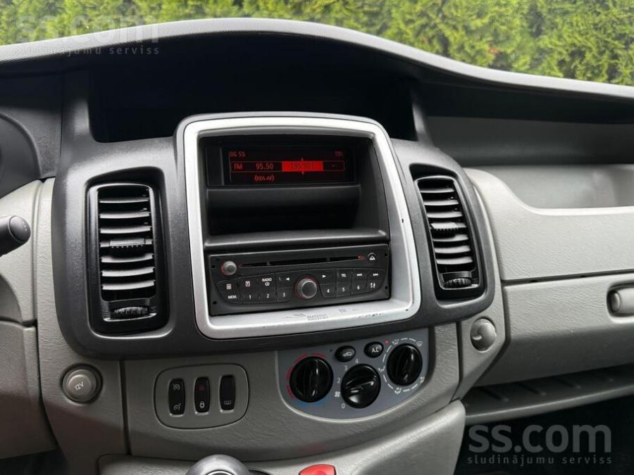 Balts Renault Trafic 2012 Jelgava, ar dzinēja tilpumu 2.00 L un nobraukumu 0 tūkst. km par 7900 €, foto 20 vietnē AUTOMOTO.COM.LV